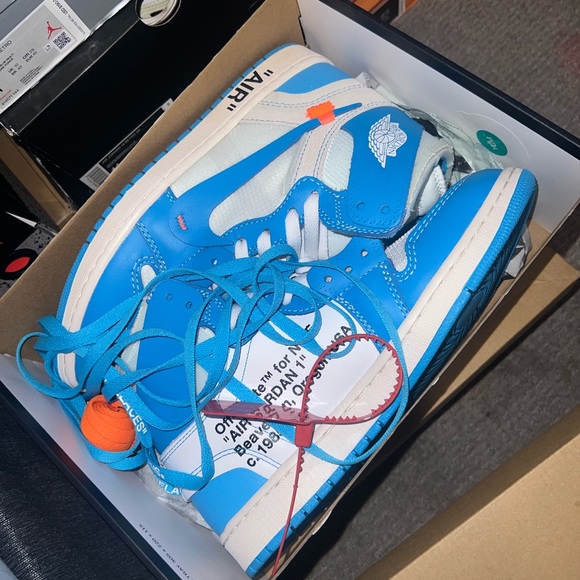 Off white x Jordan 1s